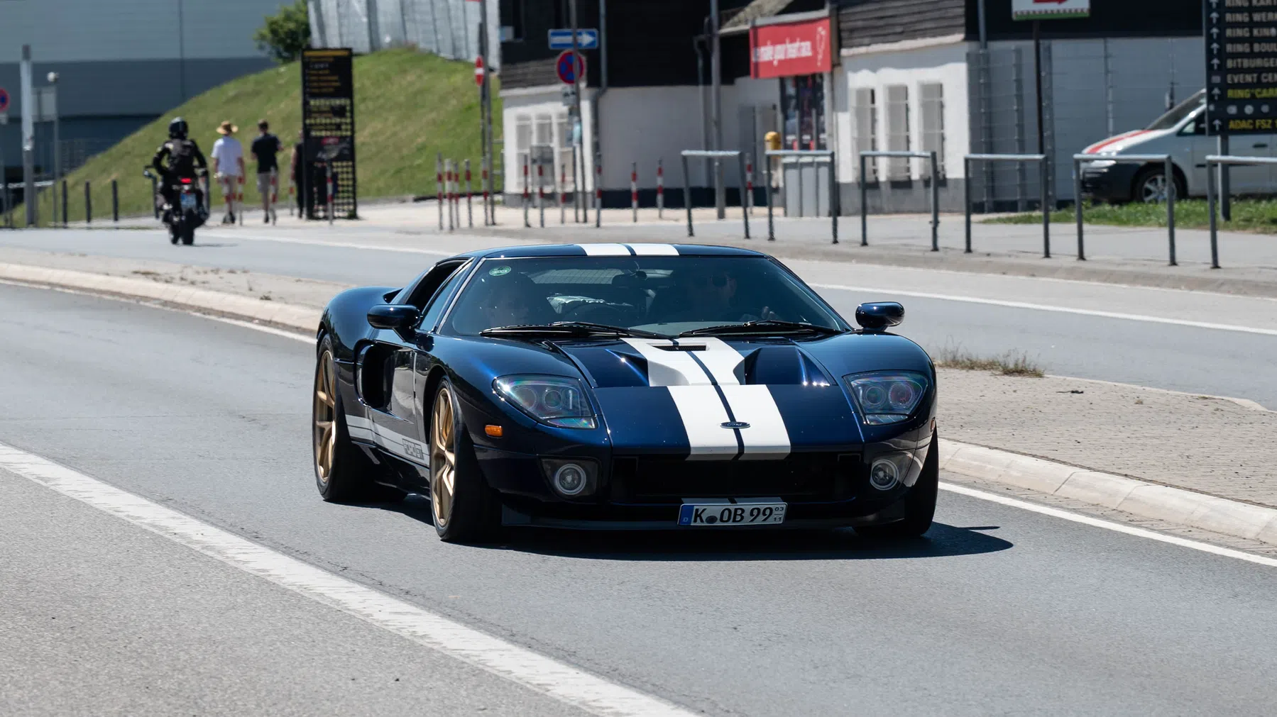 Ford GT