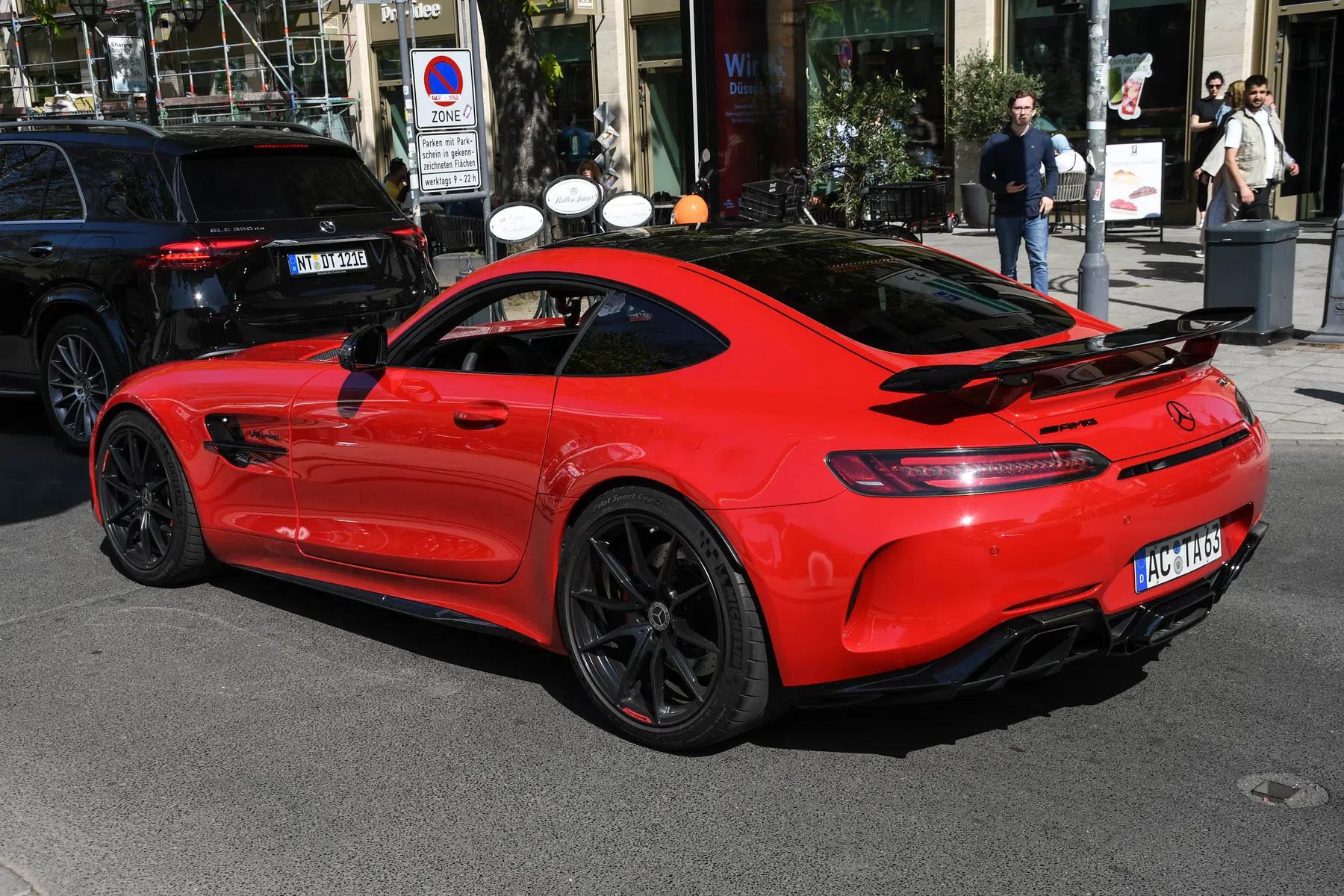 Mercedes-AMG GTR
