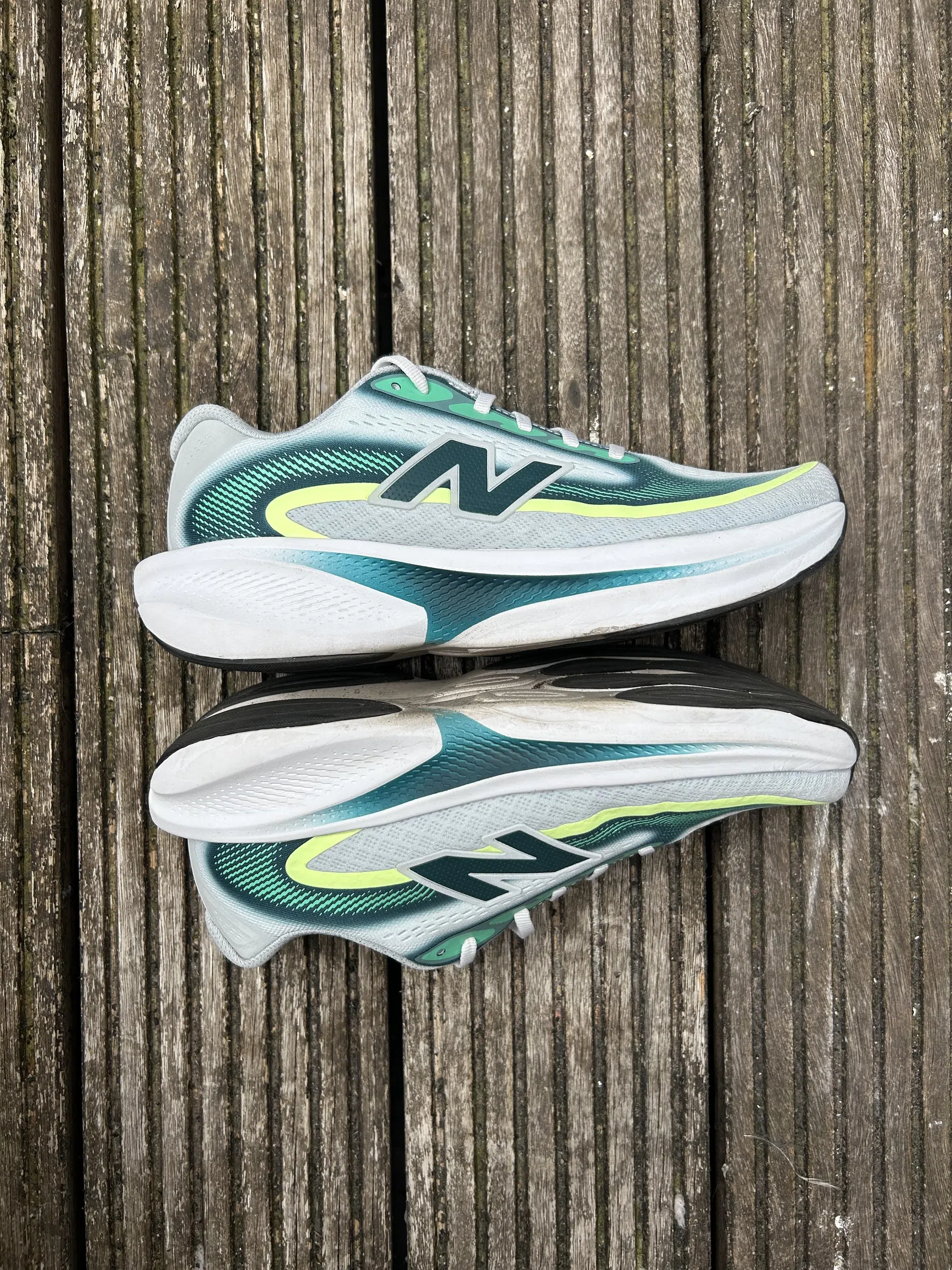 New Balance Ellipse review: stijlvolle hardloopschoen voor easy runs