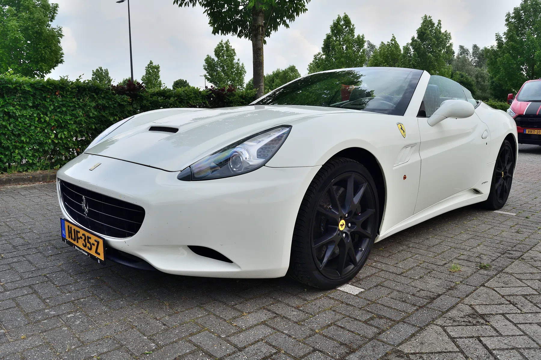 Ferrari California
