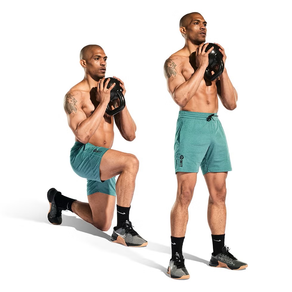 Mannen boven de 40 bouwen full-body kracht met deze simpele dumbbell ...