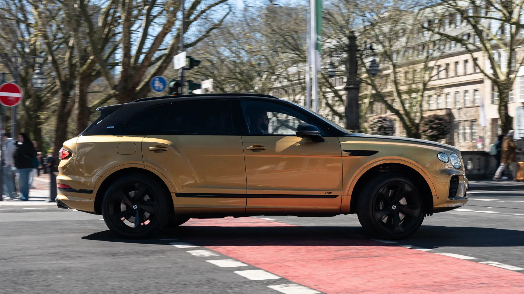 Bentley Bentayga V8 2021 First Edition