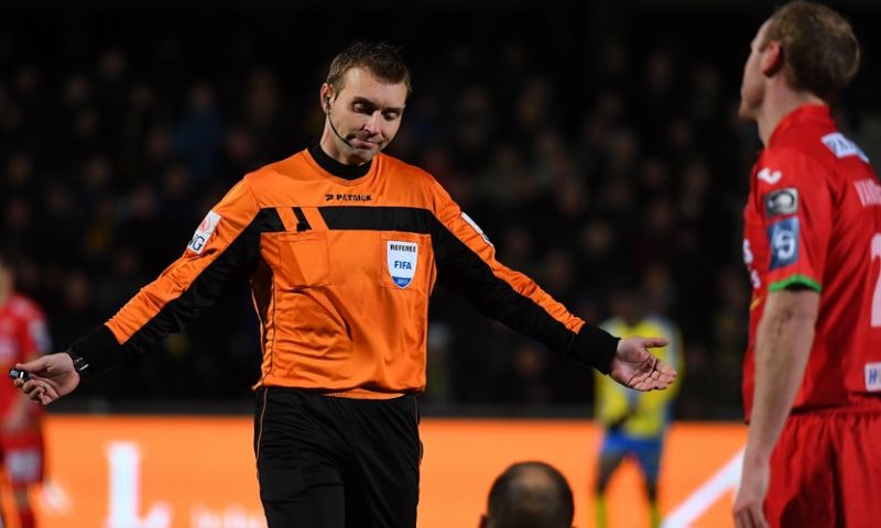 Laforge opnieuw onder vuur: "De scheidsrechter deed domme dingen"