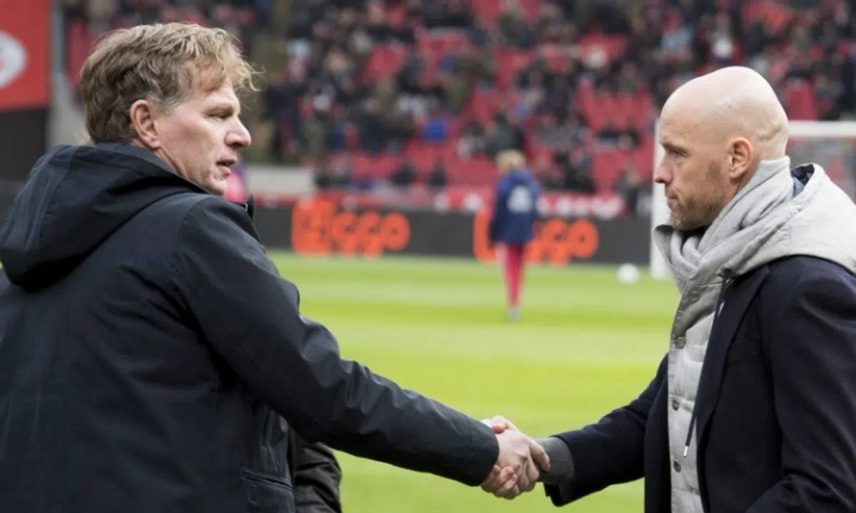 Ten Hag: 'Heb om flesje wijn gewed met Groenendijk, zal ik zo wel krijgen'