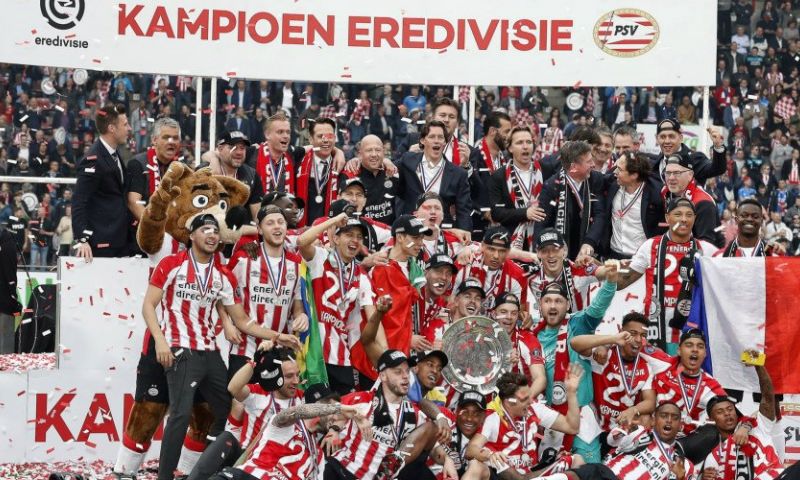 'Werk aan de winkel, want er lijken weer goede spelers weg te gaan bij PSV'