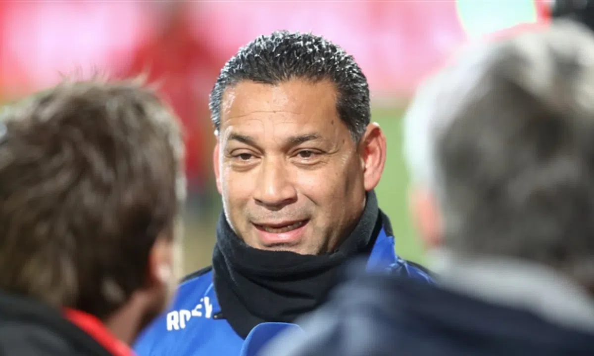 De Wolf schuift Van Bronckhorst-opvolger naar voren: "Jongen van de club"