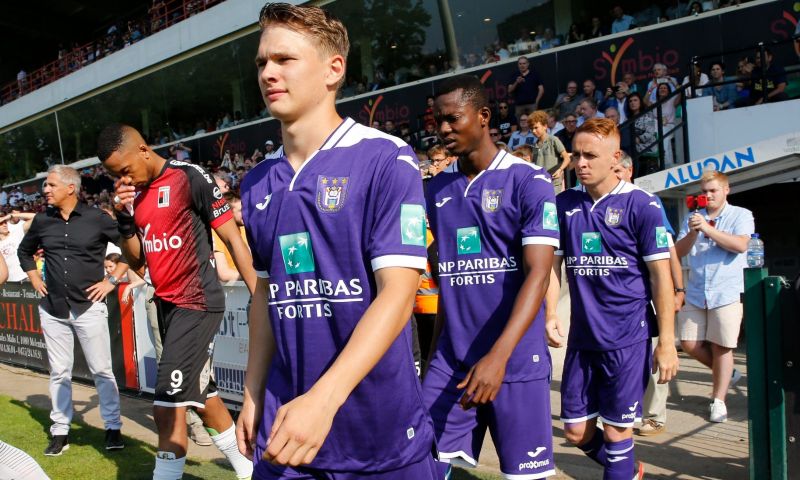 OFFICIEEL: 19-jarige Suray (ex-Anderlecht) gaat in Nederlandse tweede ...