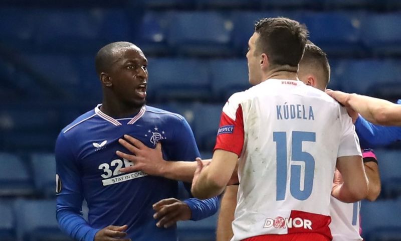 Update: Slavia Praag-hooligans gaan stap verder: 'Kamara slechts een n*ger'