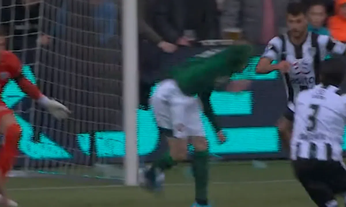 Must see: Walemark maakt met ingenieuze hakbal eerste Feyenoord-goal