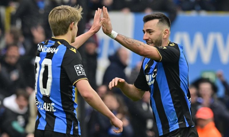 Invaller Adamyan helpt Club Brugge met twee doelpunten voorbij KV Oostende