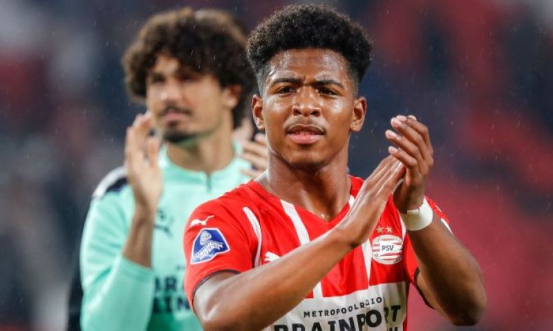 Talentvolle PSV'er Sambo hakt de knoop door: van Eindhoven naar Sparta Talentvolle PSV'er Sambo hakt de knoop door: van Eindhoven naar Sparta