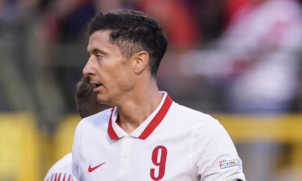 Ronaldinho of Lewandowski? Pool maakt indruk tijdens zijn voorstelling ...