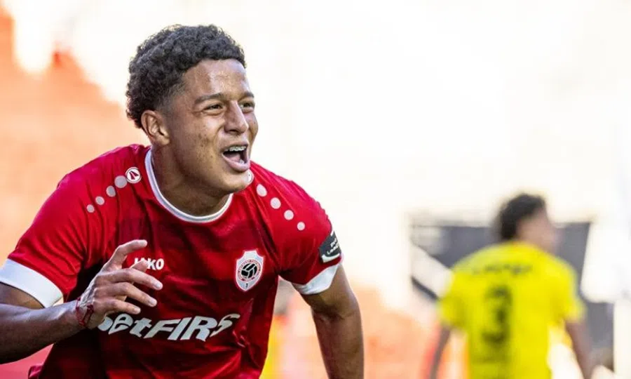 Overmars bezorgt Antwerp nieuw goudhaantje: 'Moest aan Antony van Ajax ...