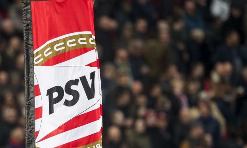 Van der Wallen in PSV-spotlights: 'Dan laat hij zich door niemand ...