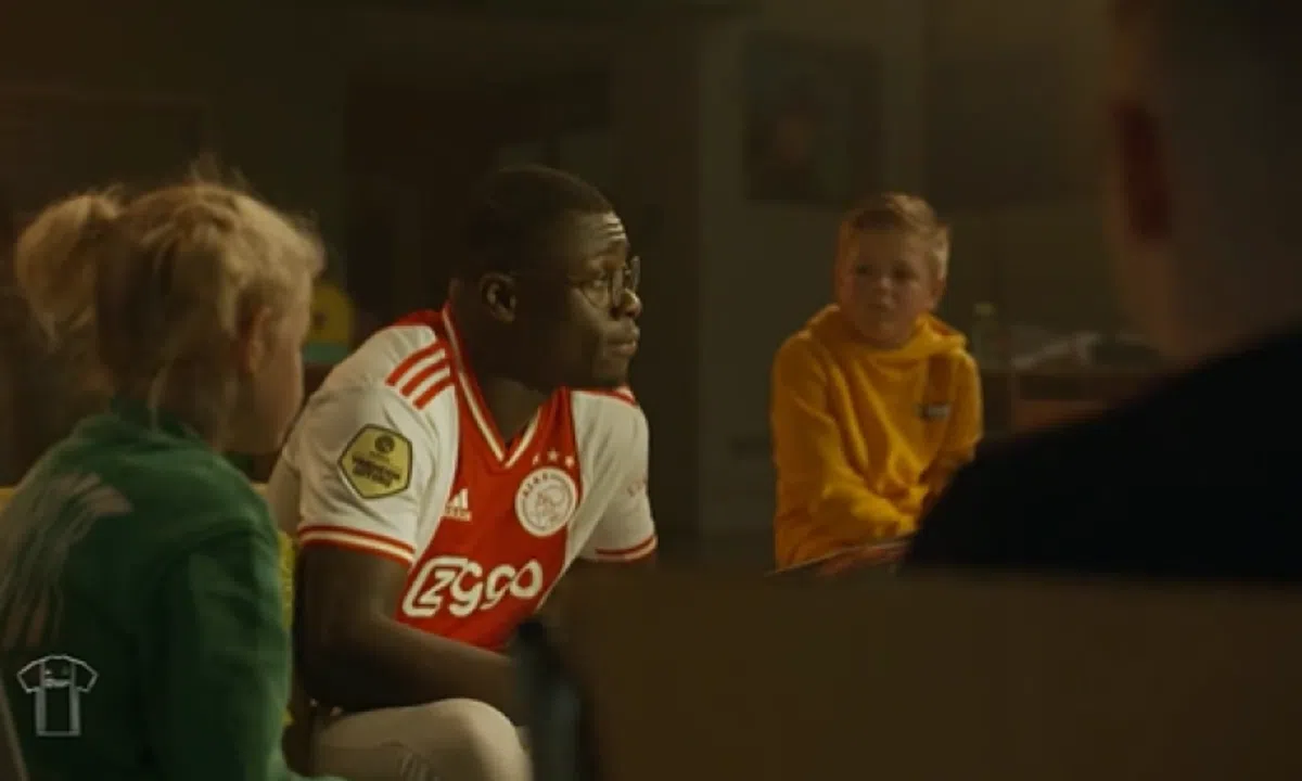 Voorleesvader Brobbey doet oproep aan de supporters van Ajax