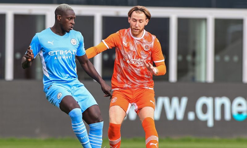 Mendy (Man City): 'Vrouwen kwamen naar me toe omdat ik voetballer ben'