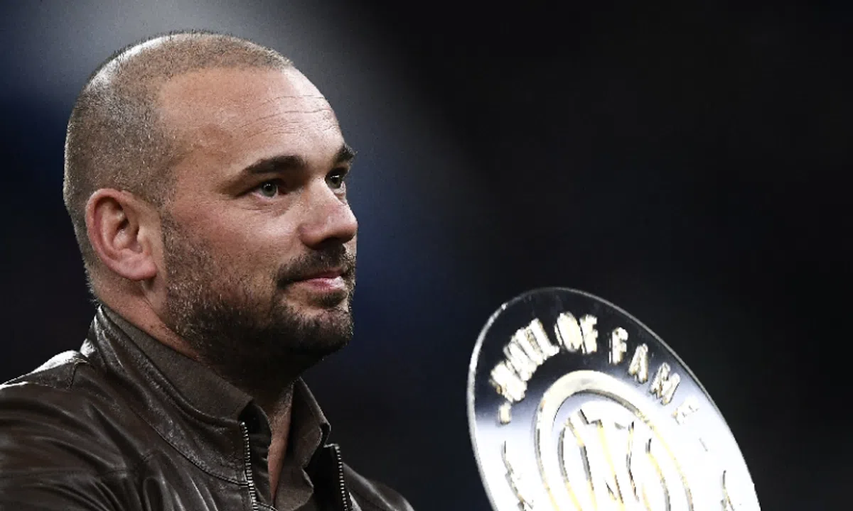 Sneijder hoort verhaal Berghuis: 'Van Gaal speelt psychologisch spelletje'