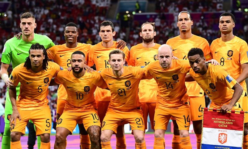 Historisch lage kijkcijfers voor Nederland - Qatar, Huis van Oranje geschrapt