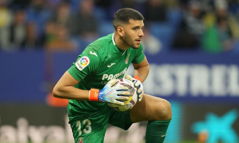 Ajax lost keepersprobleem op en legt wereldkampioen Rulli tot 2026 vast