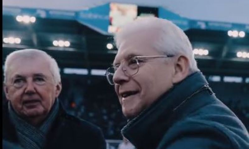 De handen gaan op elkaar, na 11 jaar afscheid van teammanager Balcaen ...