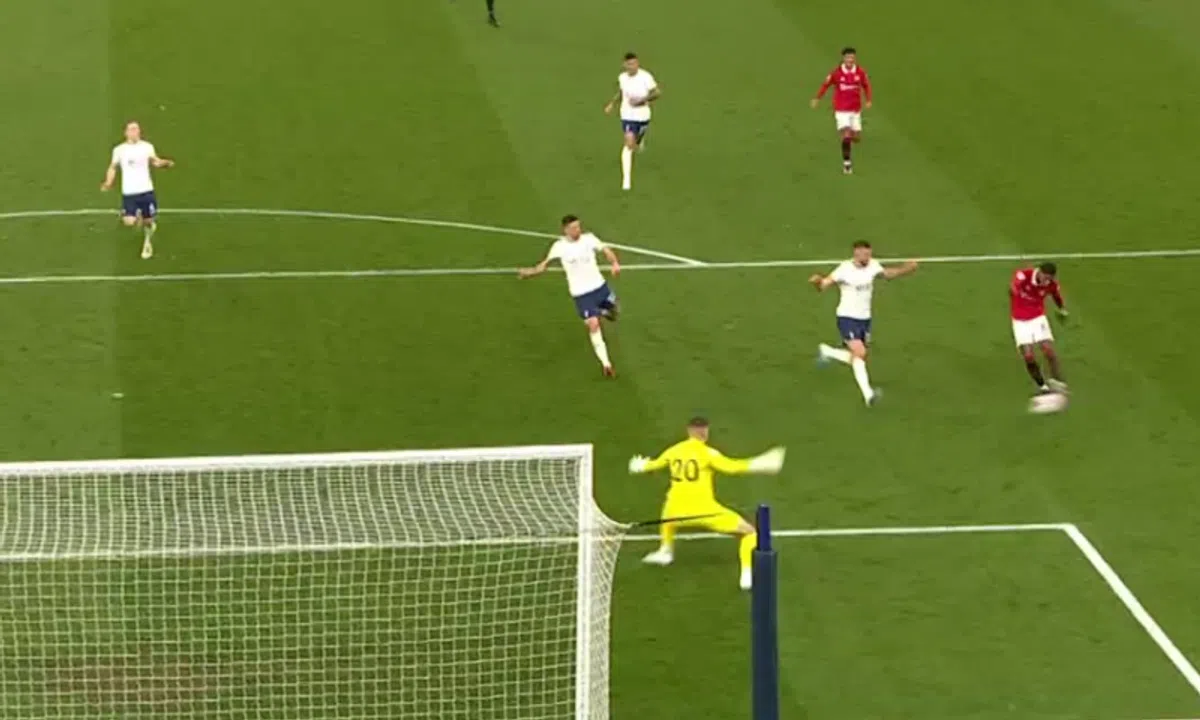 Manchester United op rozen bij Spurs: Dier geeft ruimte, Rashford slaat toe