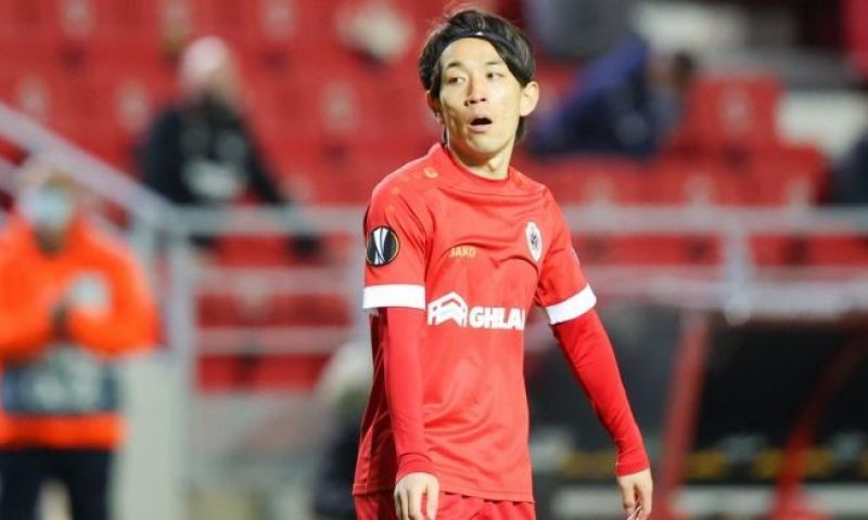OFFICIEEL: Miyoshi (26) kondigt zijn afscheid aan bij Antwerp