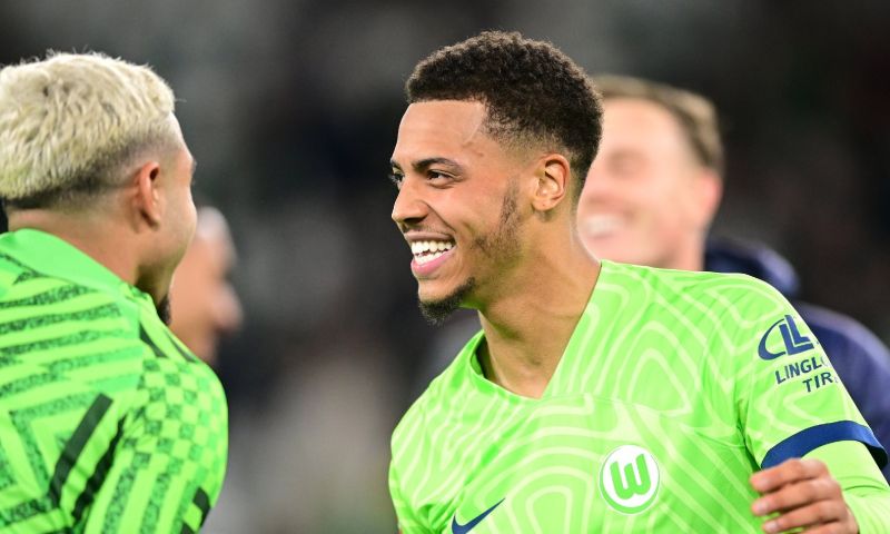 'Kersverse aanwinst Dortmund Nmecha stuit op kritiek vanwege homofobe ...