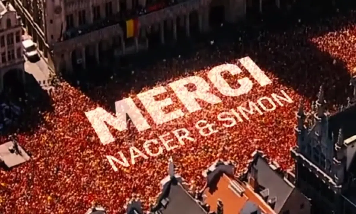 ‘Merci Nacer & Simon’ Rode Duivels met prachtige afscheidsbeelden