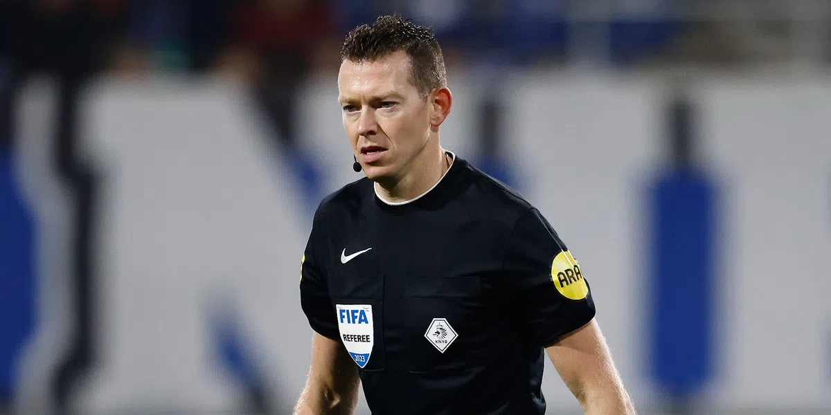 KNVB maakt scheidsrechters bekend, Lindhout fluit topper van het weekend