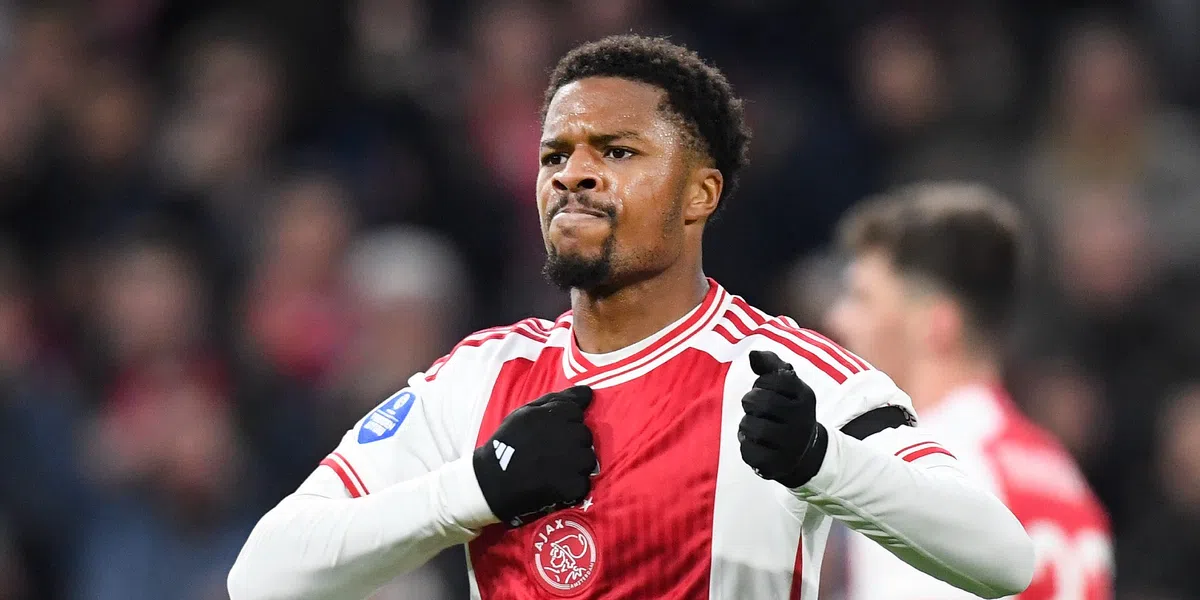 'Akpom staat open voor vertrek en is bijzonder gewild: Ajax wil hoofdprijs'