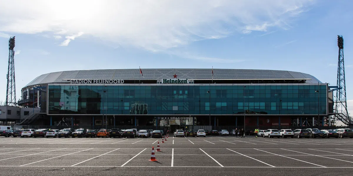 'Feyenoord voert concrete gesprekken met mogelijk nieuwe hoofdsponsor'