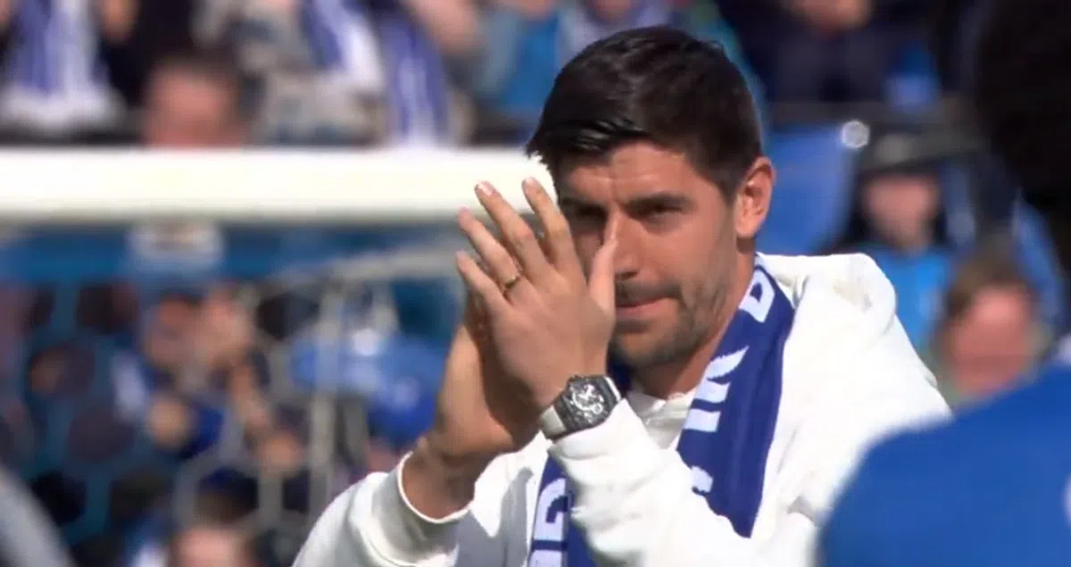 Thibaut Courtois geeft aftrap KRC Genk - Club Brugge