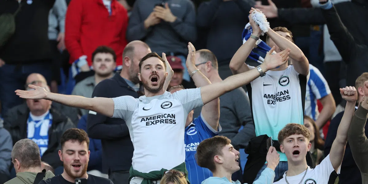 Brighton-fans slachtoffer van Romeinse bekogeling: Engelsen eisen actie ...
