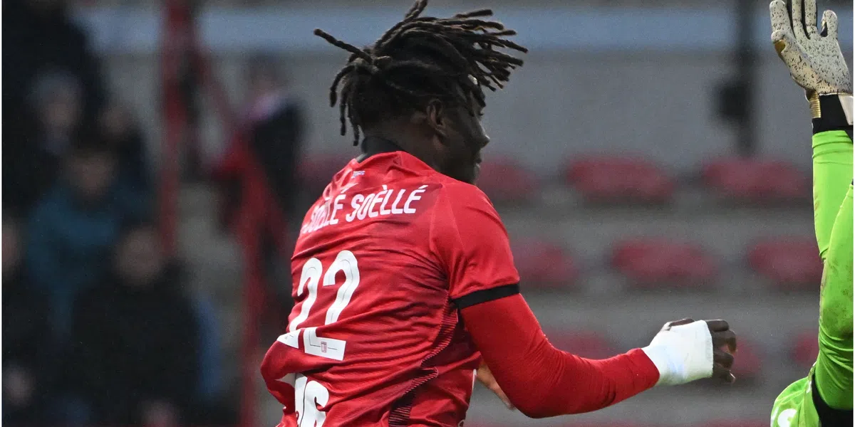 'RWDM-spits Soelle Soelle verloor bewustzijn na auto-ongeval, maar is ok'