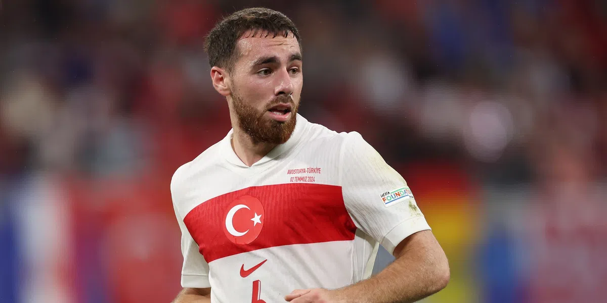 Kadioglu grote held van Turkije na doelpunt tegen Roemenië