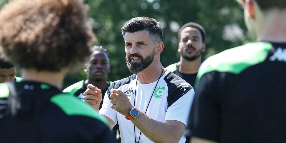 Muslic trekt staart in na straffe uitspraken: "Laten leiden door mijn ...