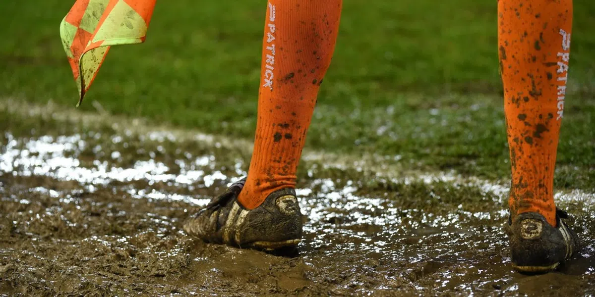 'Jarige spits (26) uit Provinciale raakt vinger kwijt door vuurwerk van ...