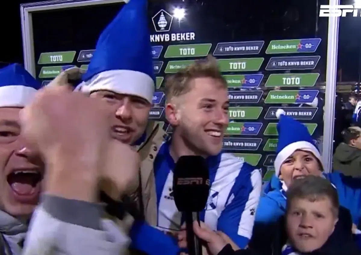 Euforische Quick Boys-fans verstoren interview: 'Nick, ik hou van je'
