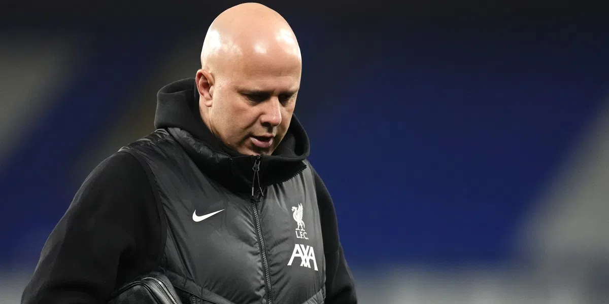 Liverpool-coach krijgt steun na rode kaart: "Hij geeft om zijn spelers"