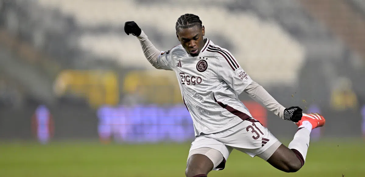 Mokio blijft nuchter na uitblinkersrol bij Ajax: “Het gaat razendsnel ...