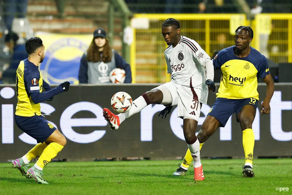 Mokio oogst grote lof bij Ajax: 'Geweldig, toekomstig Premier League ...