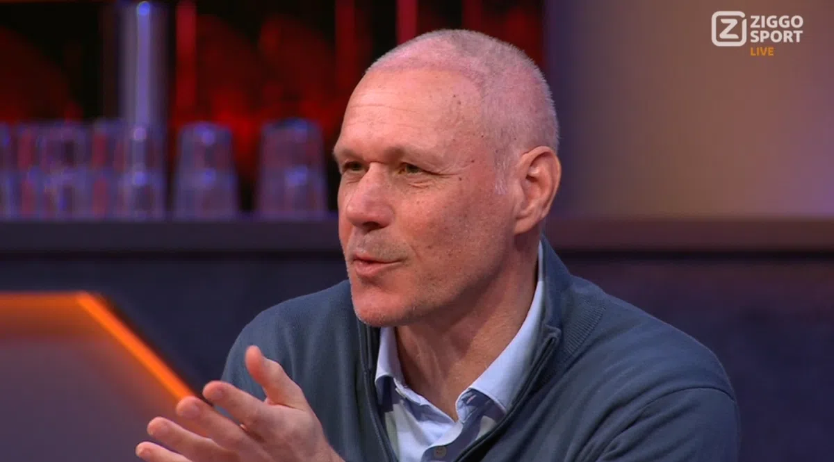 Van Basten: 'PSV heeft defensie verwaarloosd, hij is helemaal geen ...