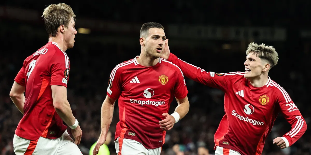 Europese droom Man United blijft in leven na krankzinnig slot met negen ...