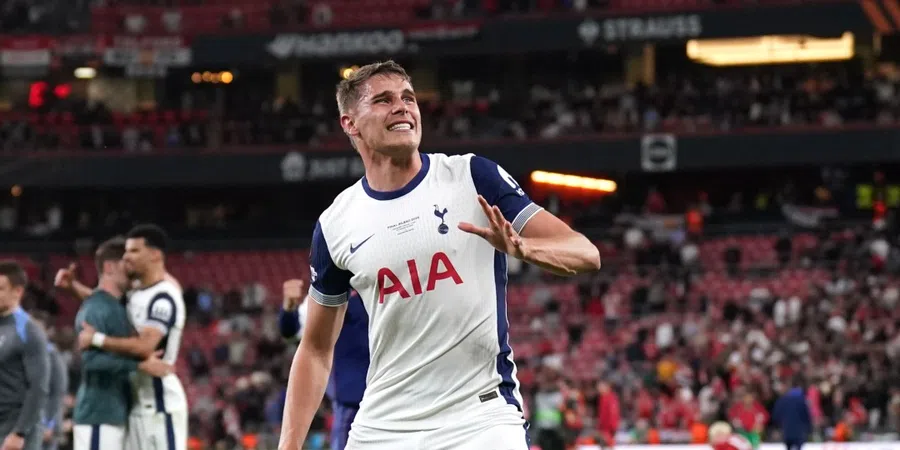 Van de Ven over zoon Micky in Europa League-finale