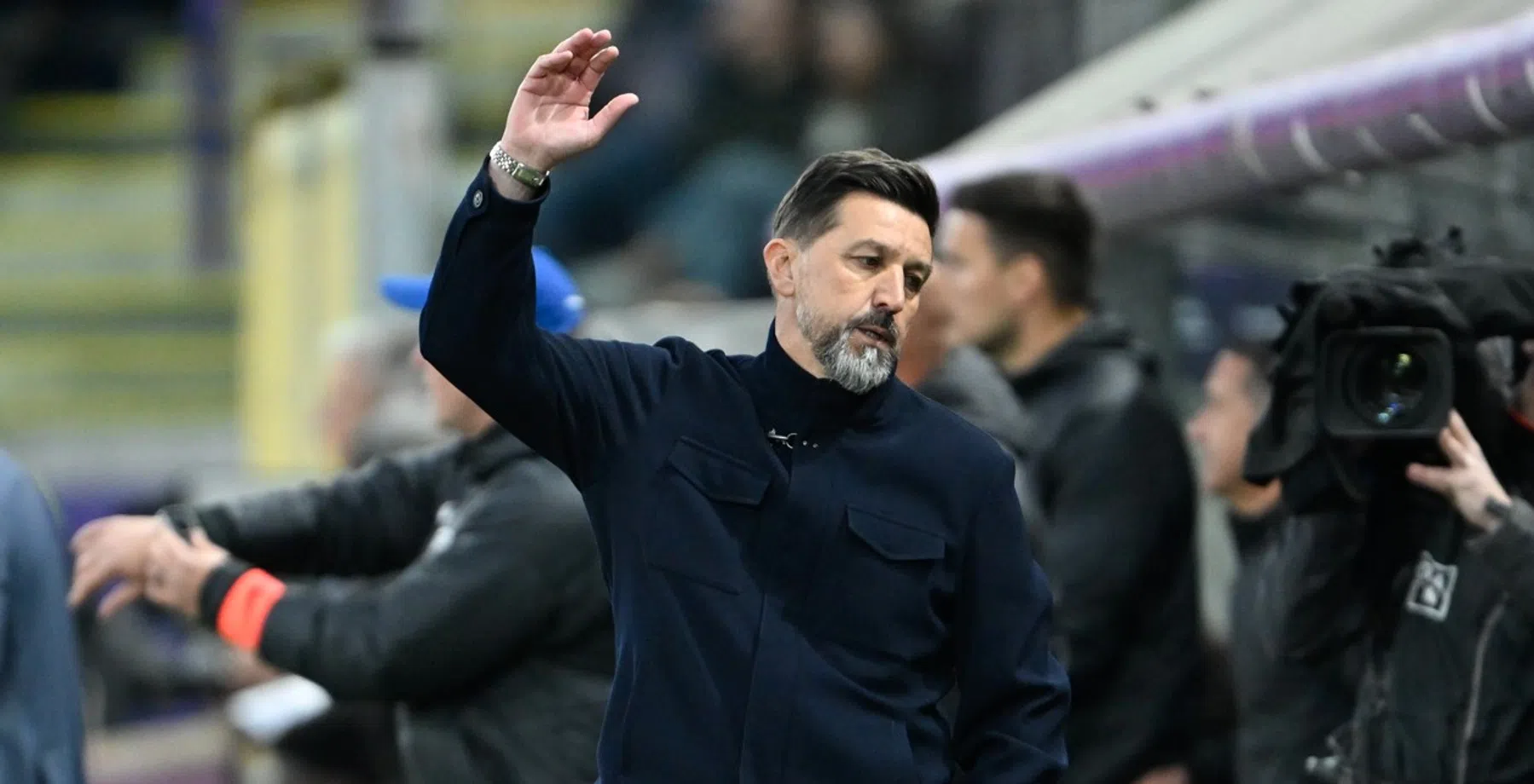 Coosemans ziet Hasi graag blijven: 'Als dat voor stabiliteit kan zorgen ...