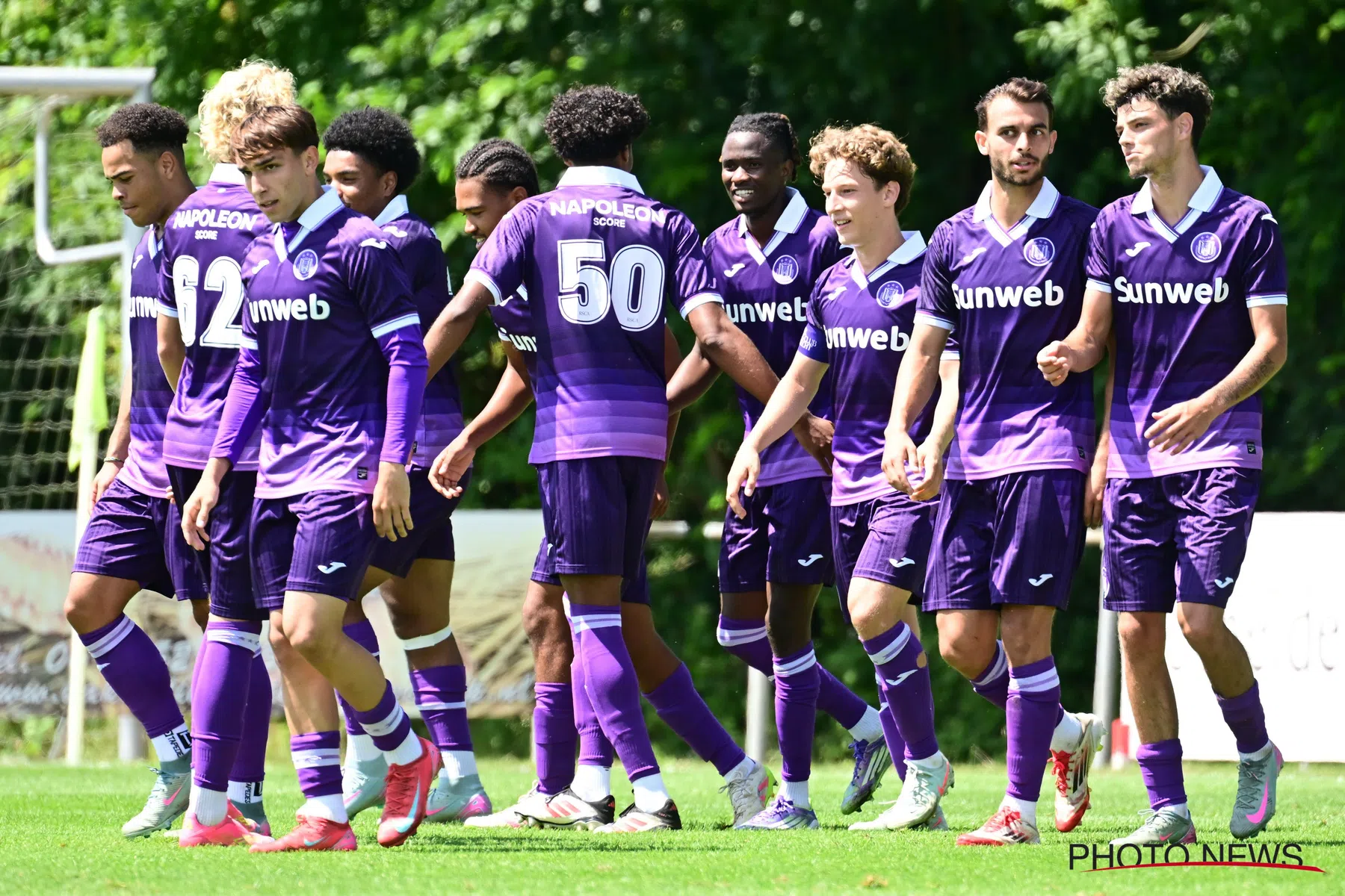 ‘Llansana de regulator bij RSC Anderlecht, kiest Hasi voor Saliba of ...
