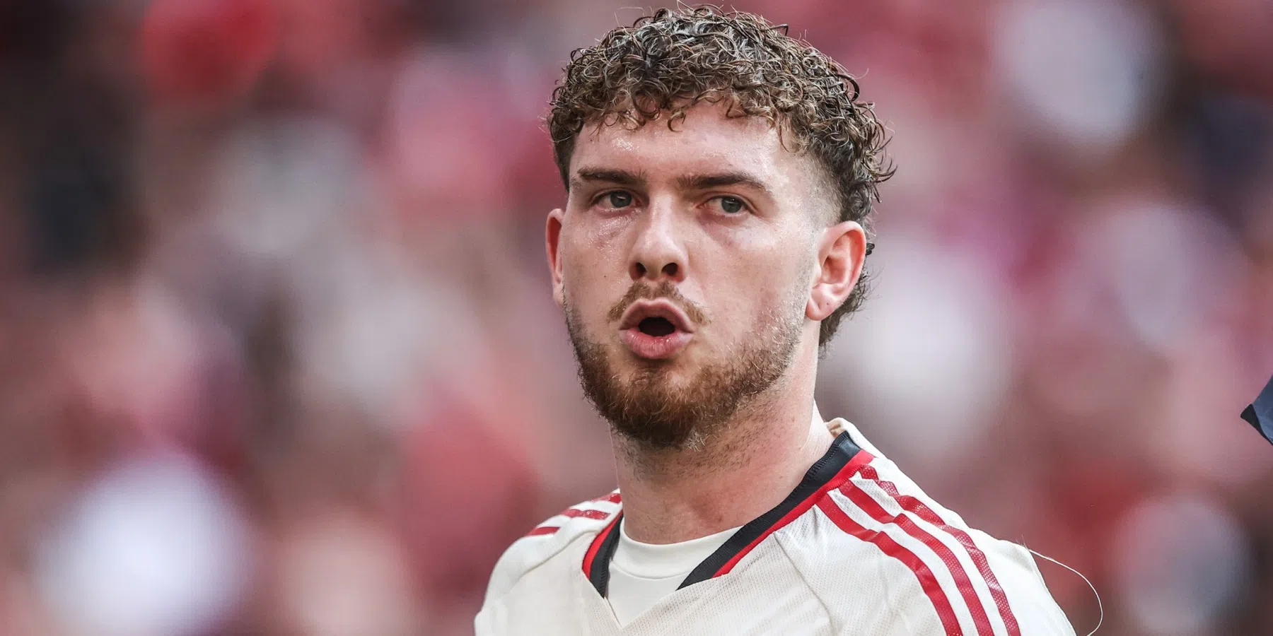 Liverpool en Slot realiseren last minute-deal met Aston Villa