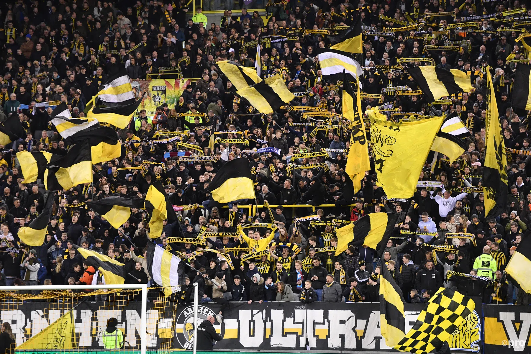 Edward Sturing reageert emotioneel op Vitesse-nieuws