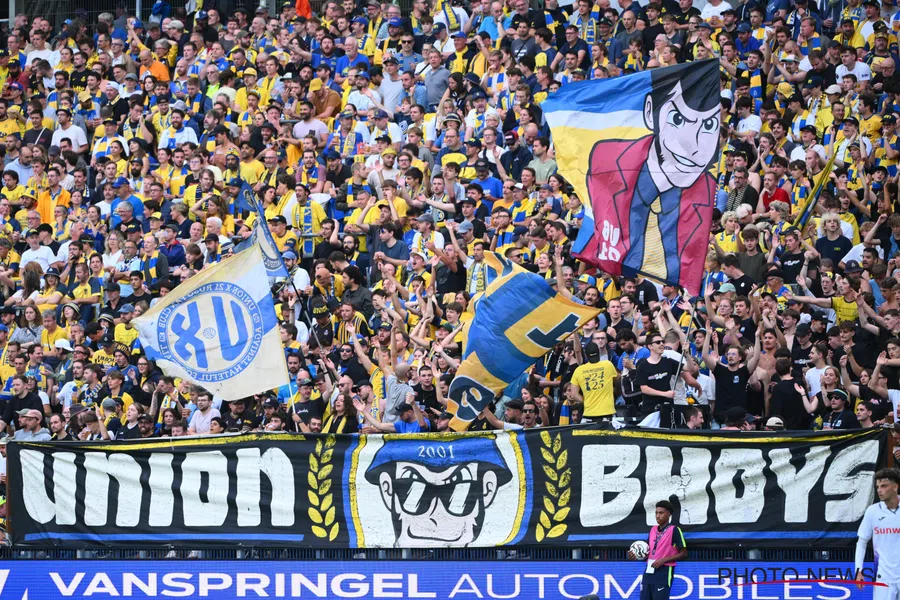 Een Youth League-debuut om te vergeten: PSV U19 scoort er zes(!) tegen ...