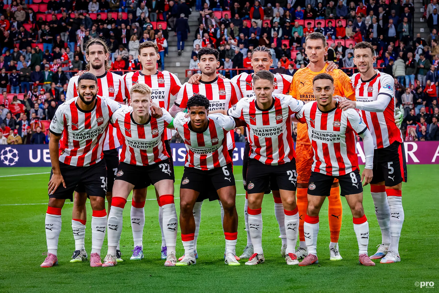 Waar, wanneer en hoe laat kijk je naar PSV - Napoli in de Champions League?